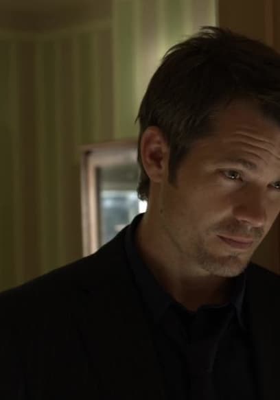 Watch Justified S01:E01 - Fire in the Hole - Free TV Shows | Tubi