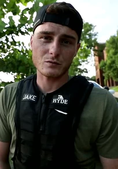 Watch Scuba Jake S04:E07 - A Bone-Chilling Discovery - Free TV Shows | Tubi