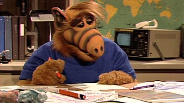 Watch ALF S04:E15 - Love on the Rocks - Free TV Shows | Tubi