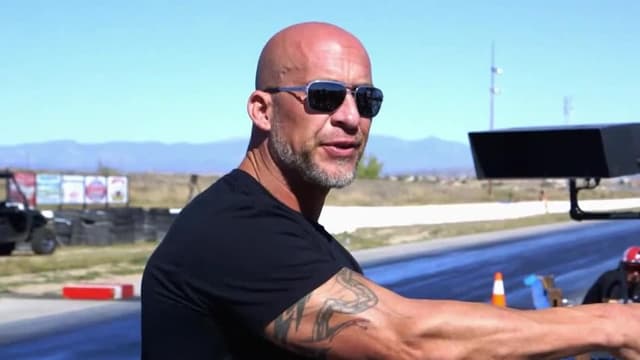 Watch Grudge Race S01:E06 - Dickerhae vs. Carmon - Free TV Shows | Tubi