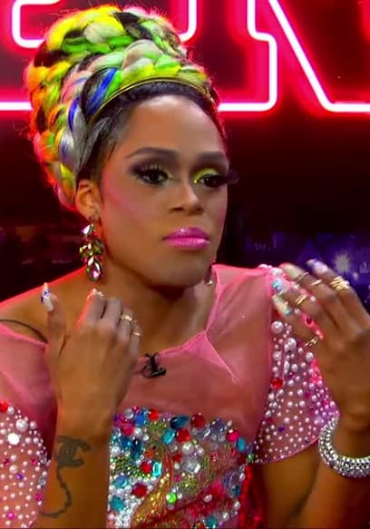 Watch Hey Qween! S01:E13 - Dida Ritz - Free TV Shows | Tubi