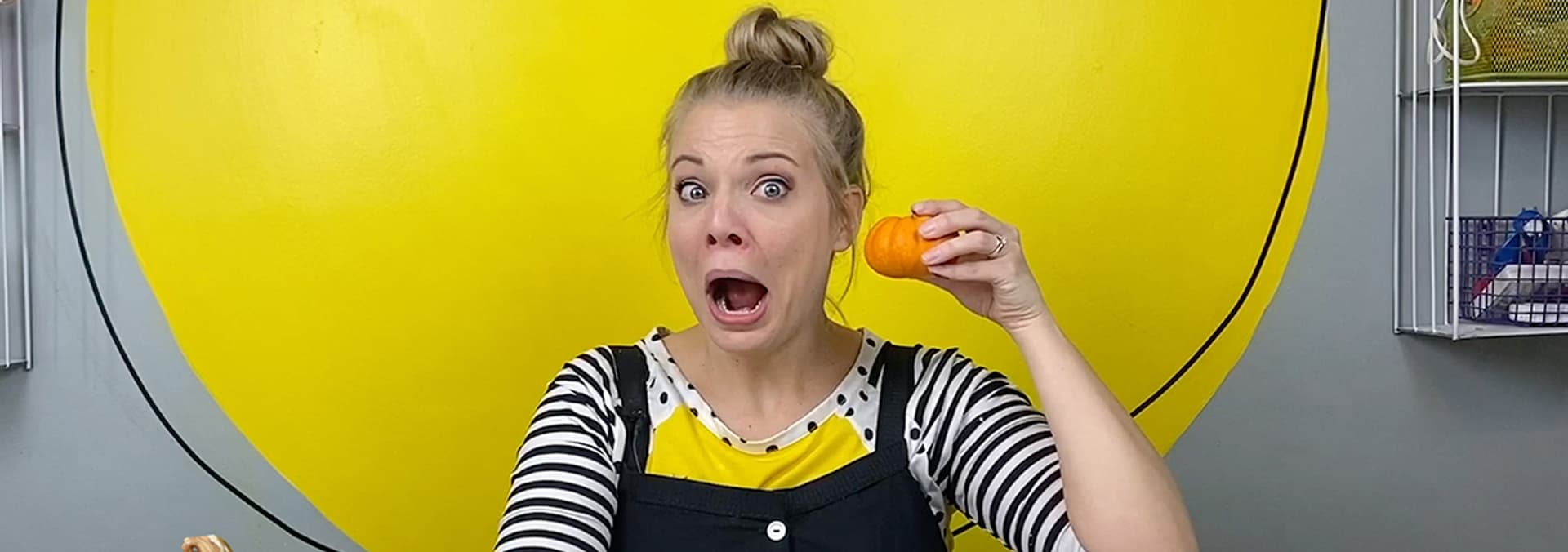 Watch Kylee Makes It S02:E01 - Kylee Makes a Pumpkin! - Free TV Shows ...