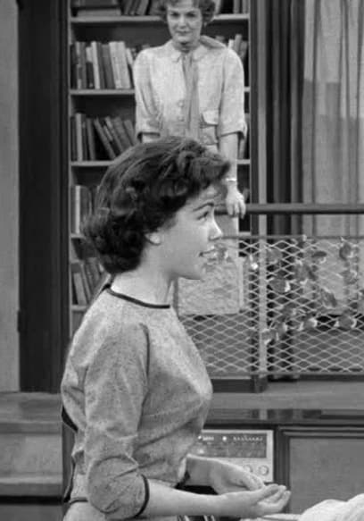 Watch The Danny Thomas Show S06:E21 - Gina's First Date - Free TV Shows ...