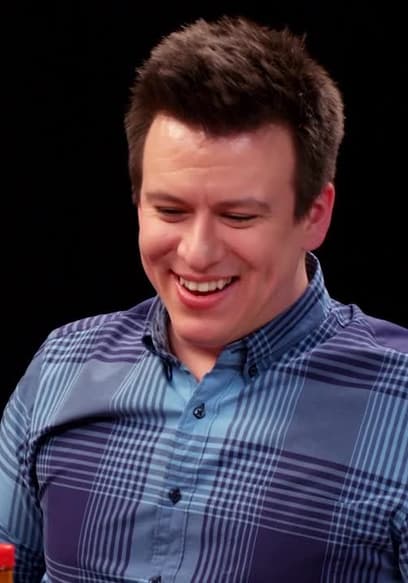 Watch Hot Ones S05:E12 - Philip DeFranco Sets a YouTube Record While ...