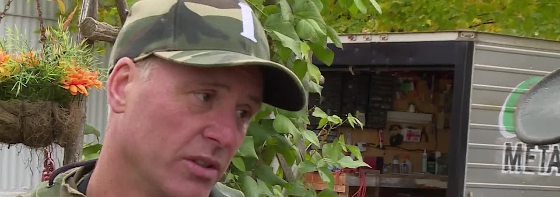 Watch Storage Wars: Northern Treasures S02:E19 - Goji, Bogie, and the ...