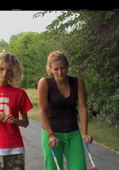 Watch Intervention S04:E01 - Emily - Free TV Shows | Tubi