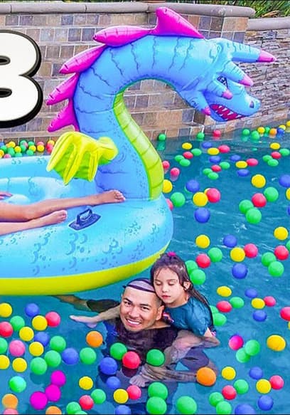 Watch Familia Diamond S01:E06 - Pool Challenge - Free TV Shows | Tubi