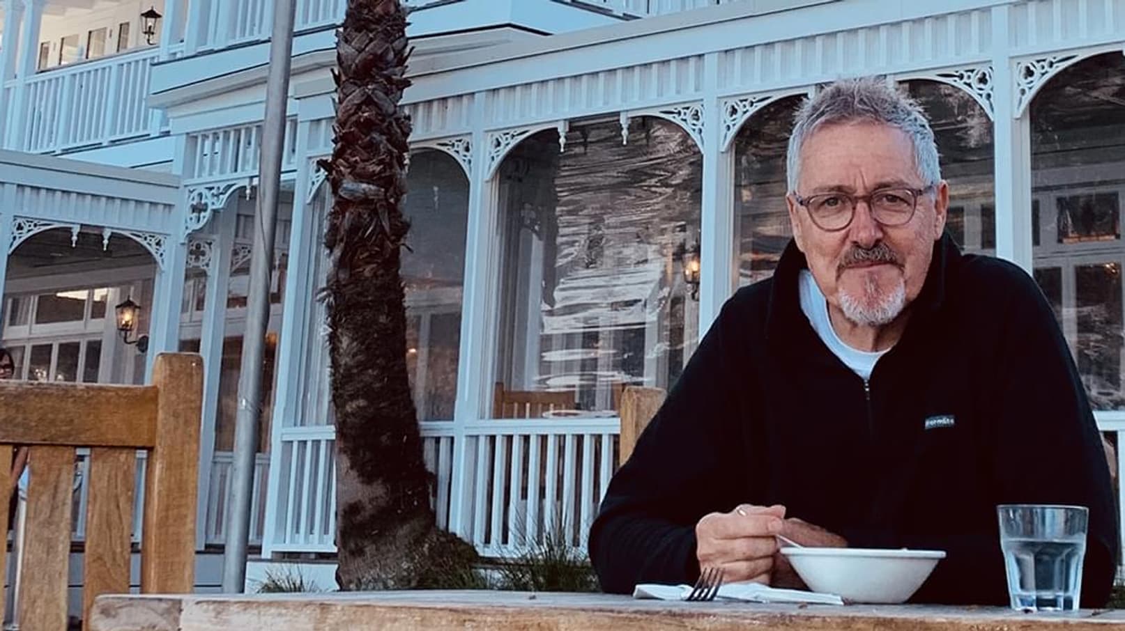 Watch Griff's Great Kiwi Road Trip S01:E04 - Gold Coast to the Outback ...