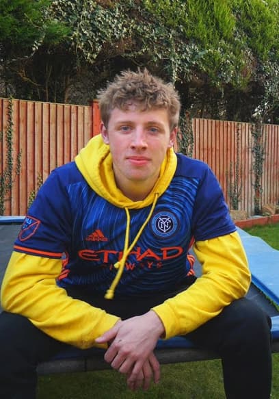 Watch ChrisMD S01:E14 - At Home Football Challenges - Free TV Shows | Tubi