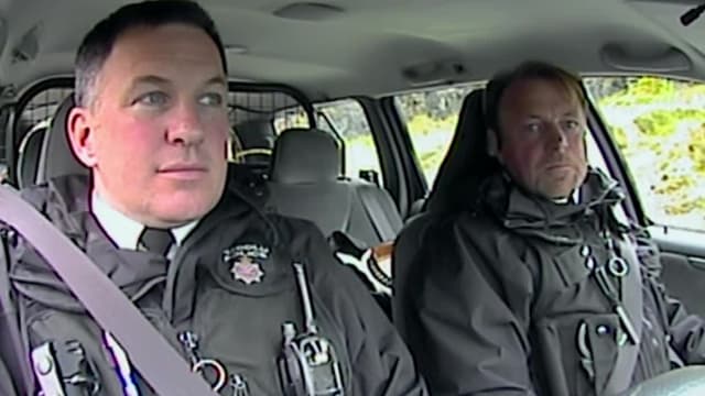 Watch Brit Cops S01:E01 - Episode 1 - Free TV Shows | Tubi
