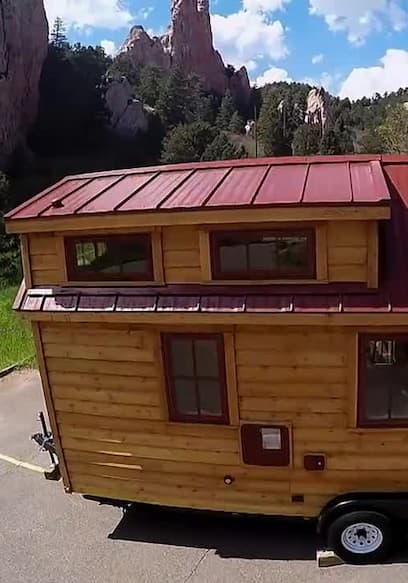 Watch Tiny House Hunters S02:E12 - Wildlife Photographer Ryan Is ...
