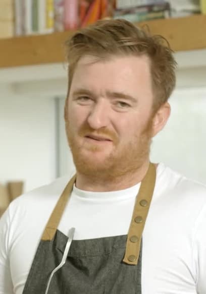 Watch Born to Cook S02:E05 - Oysters, Crabs & Bananas - Free TV Shows ...