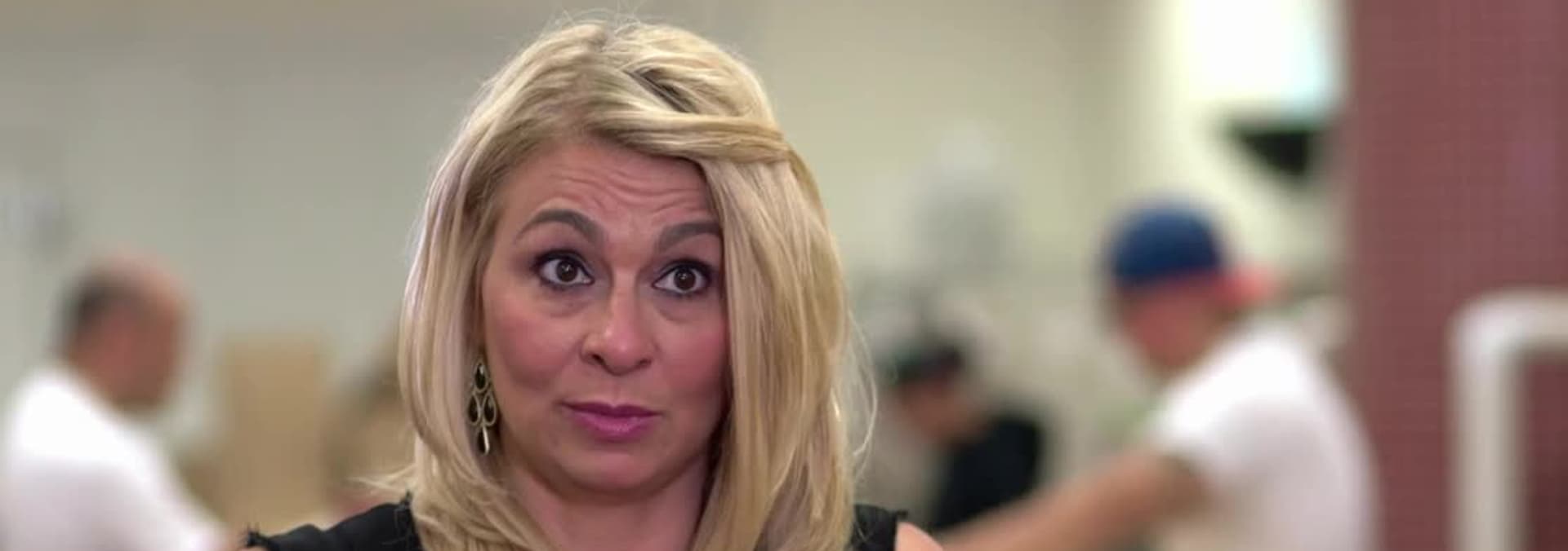 Watch Cake Boss S13:E03 - Buddha, Brandenburg, Big Air - Free TV Shows | Tubi