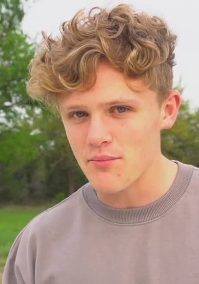 Watch Ryan Trahan S02:E10 - Inviting 100 Celebrities to My Birthday ...