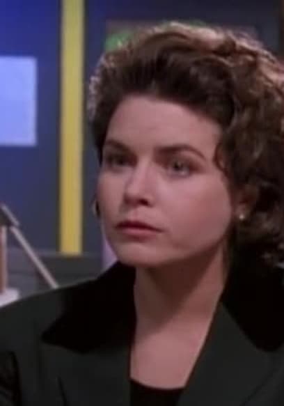 Watch Silk Stalkings S04:E09 - The Mud-Queen Murders - Free TV Shows | Tubi