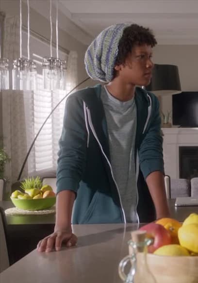 Watch Raising Expectations S01:E01 - Smells Like Victory - Free TV ...