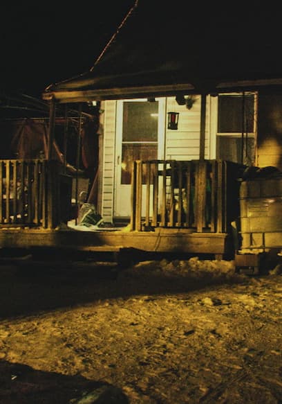 Watch Paranormal 911 S01:E10 - Dark Shadows/Demon Teen/Paranormal Plaza ...