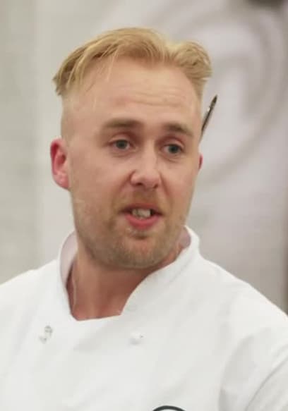 Watch MasterChef UK: The Professionals S14:E10 - Episode 10 - Free TV ...