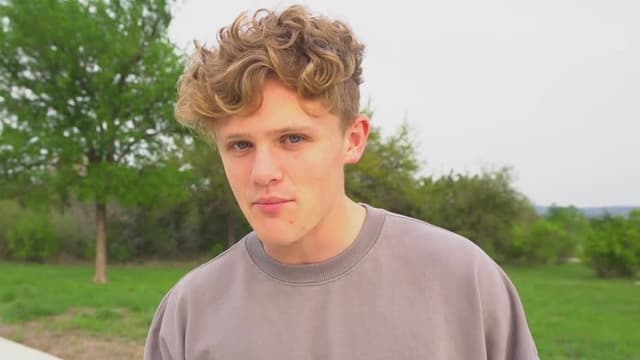 Watch Ryan Trahan S02:E10 - Inviting 100 Celebrities to My Birthday ...