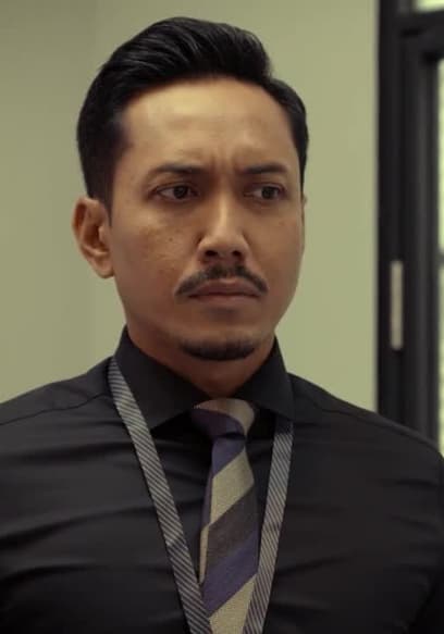 Watch Kin S01:E34 - Louis Encourages Celia - Free TV Shows | Tubi