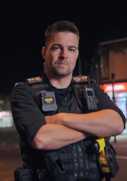 Watch Night Coppers S02:E10 - Perks of the Job - Free TV Shows | Tubi