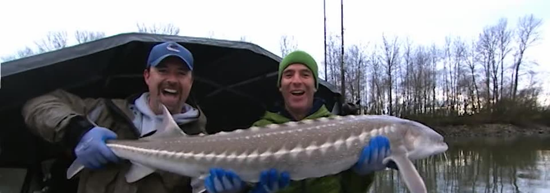 Watch Extreme Fishing S02:E01 - Episode 1 - Free TV Shows | Tubi