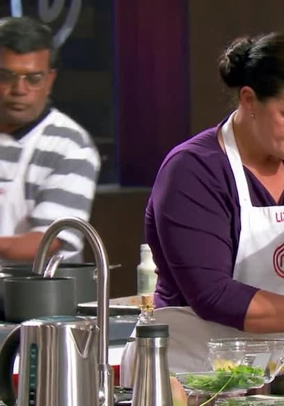 Watch MasterChef S10:E06 - Hot & Spicy - Free TV Shows | Tubi