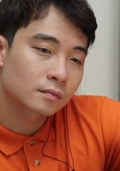 Watch The Uncle Roger Show S01:E03 - British Chef vs. Egg Fried Rice ...