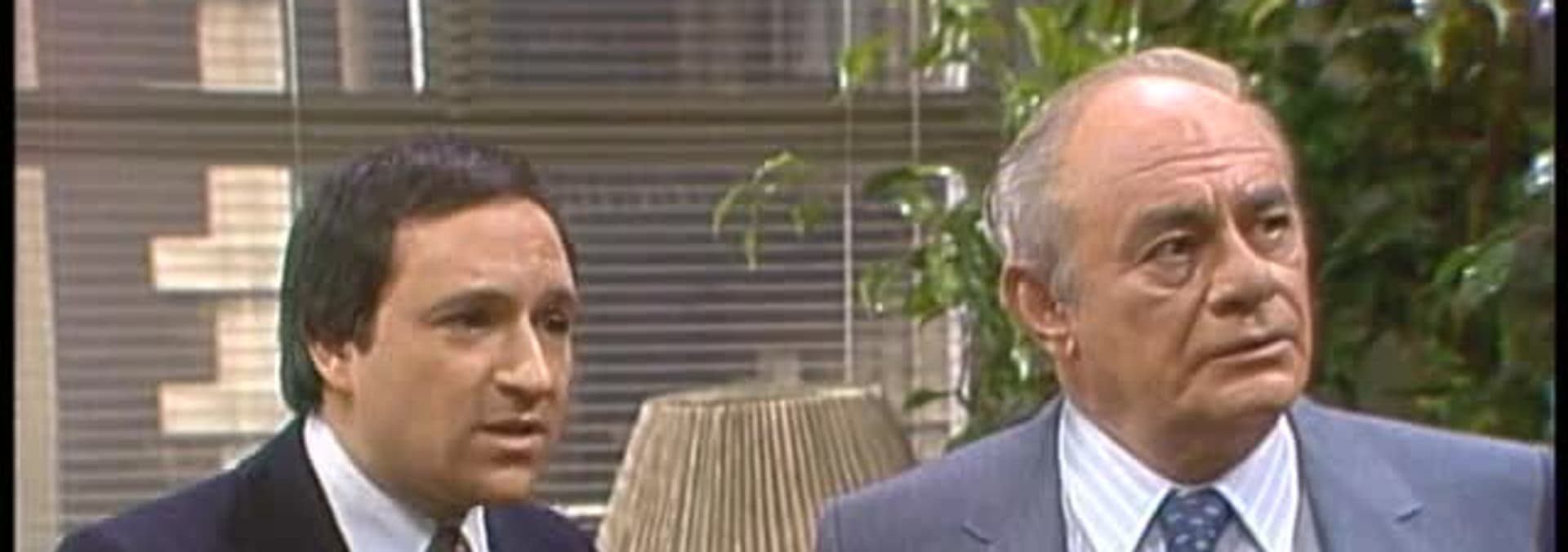 Watch Archie Bunker's Place S04:E20 - Store Wars - Free TV Shows | Tubi