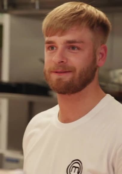 Watch MasterChef UK: The Professionals S14:E19 - Episode 19 - Free TV ...