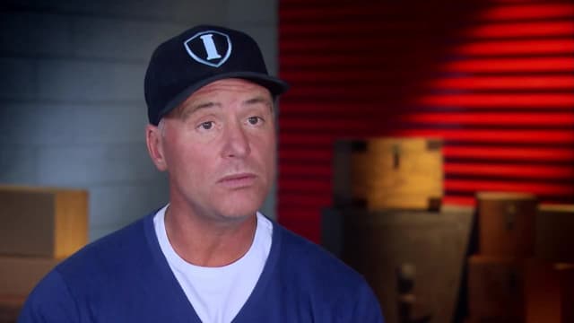 Watch Storage Wars: Northern Treasures S02:E19 - Goji, Bogie, and the ...