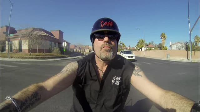 Watch Counting Cars S03:E19 - Chevys and Shelbys - Free TV Shows | Tubi