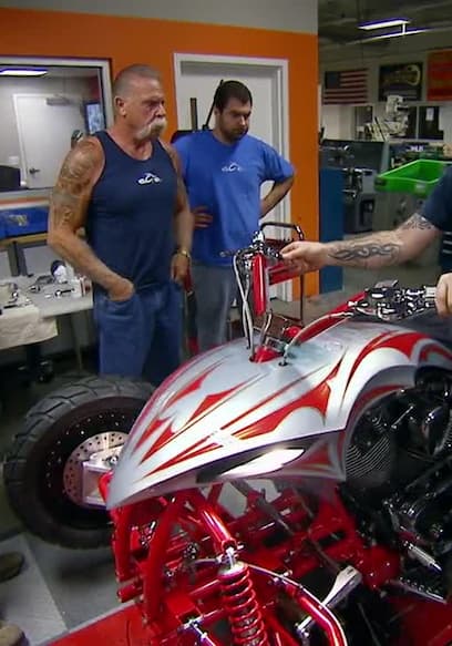 Watch American Chopper S08:E13 - Mikey's Decision - Free TV Shows | Tubi