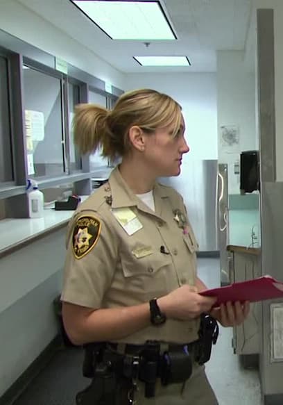 Watch Jail S04:E03 - The Shapeshifter - Free TV Shows | Tubi