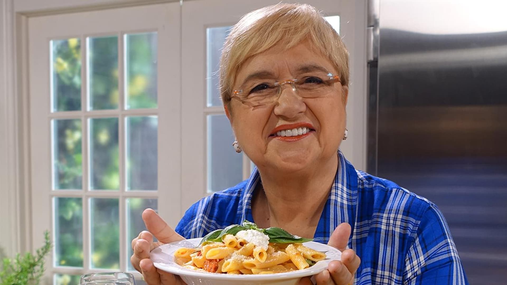 Watch Lidia's Kitchen Season 7 - Free TV Shows | Tubi