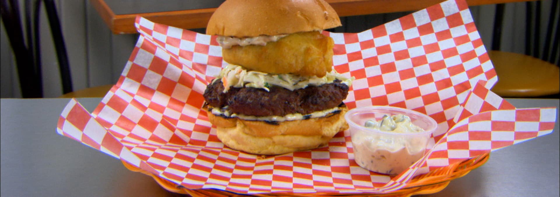 Watch You Gotta Eat Here! S03:E21 - Ben & Izzy's Deli, Rhinos, Little ...