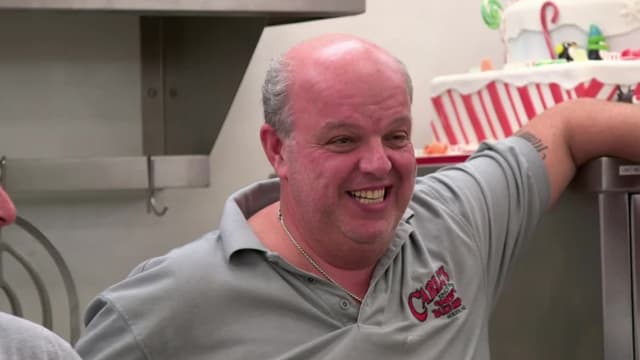 Watch Cake Boss S13:E04 - Steins, Stethoscopes and Studs - Free TV Shows | Tubi