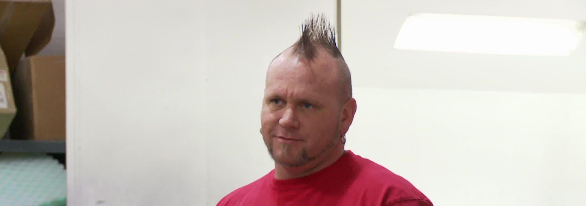 Watch Counting Cars S06:E15 - Superfine Econoline - Free TV Shows | Tubi