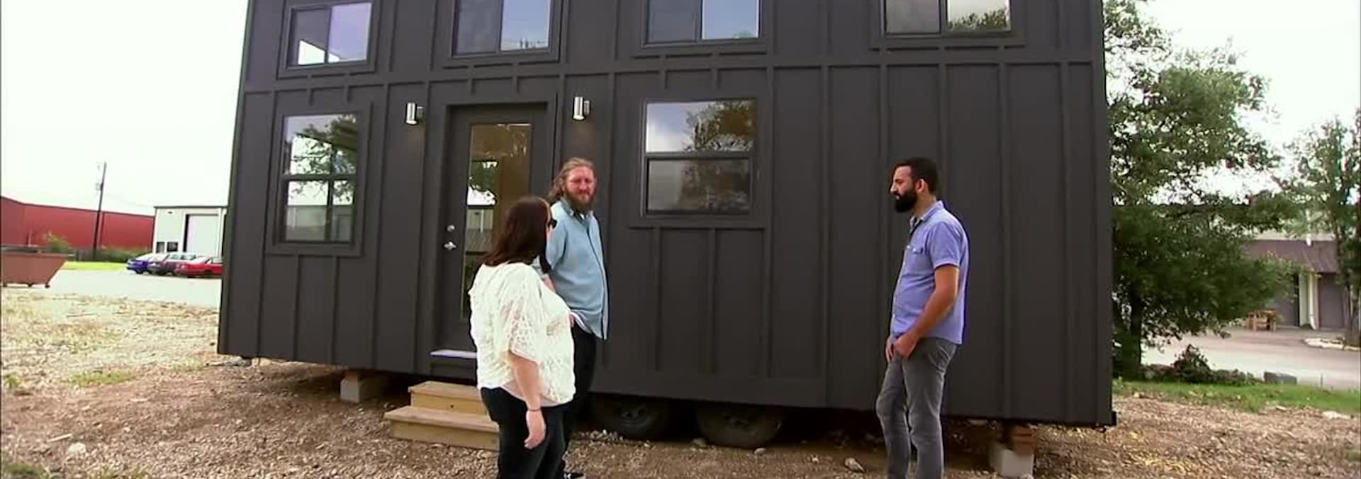 Watch Tiny House Hunters S03:E23 - Texans Go Tiny - Free TV Shows | Tubi