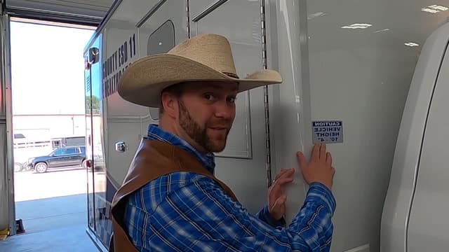 Watch Meet First Responders with Cowboy Jack S01:E01 - Ambulance Tour ...