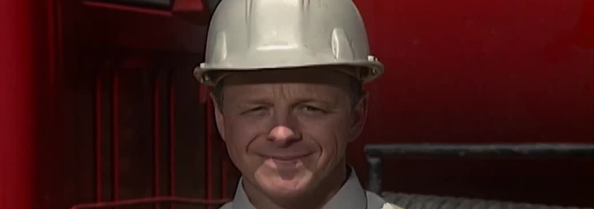 Watch The Red Green Show S12:E16 - Red and Breakfast - Free TV Shows | Tubi