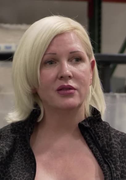 Watch Tanked S01:E01 - Brett Takes a Dive - Free TV Shows | Tubi