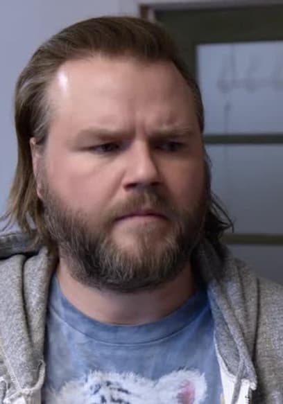 Watch Deadbeat S02:E07 - The Blowfish Job - Free TV Shows | Tubi