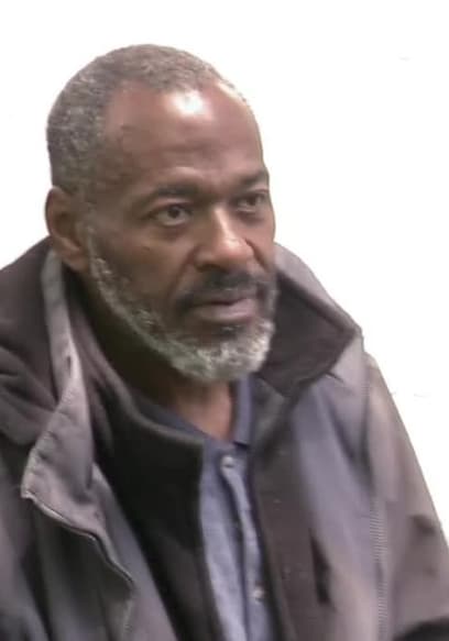 Watch Hoarders S06:E03 - Charles & Alvin - Free TV Shows | Tubi