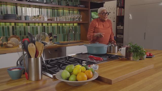 Watch Global Soul Kitchen S01:E04 - Chicken Gizzard and Poutine - Free ...