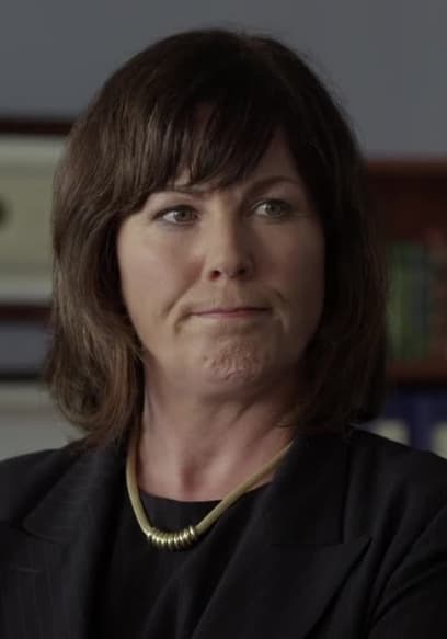 Watch Continuum S02:E11 - Second Guessed - Free TV Shows | Tubi