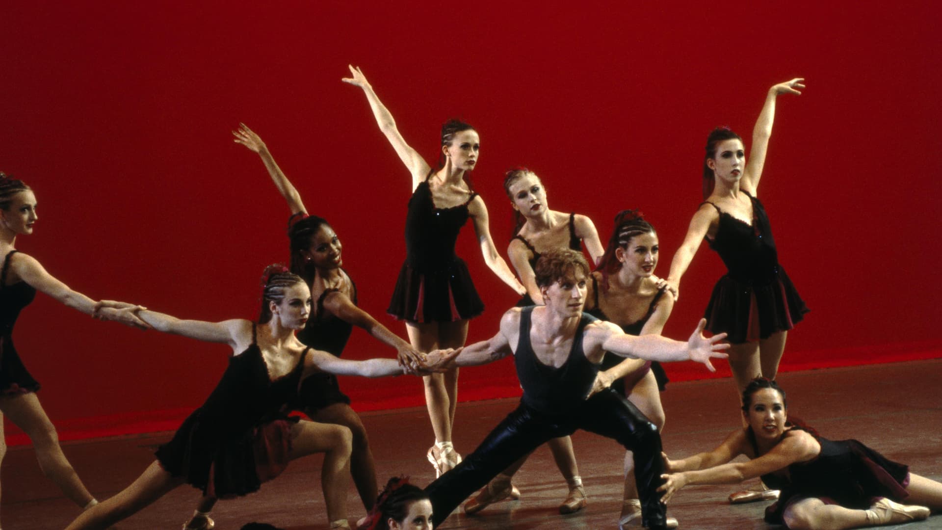 Watch Center Stage (2000) - Free Movies | Tubi