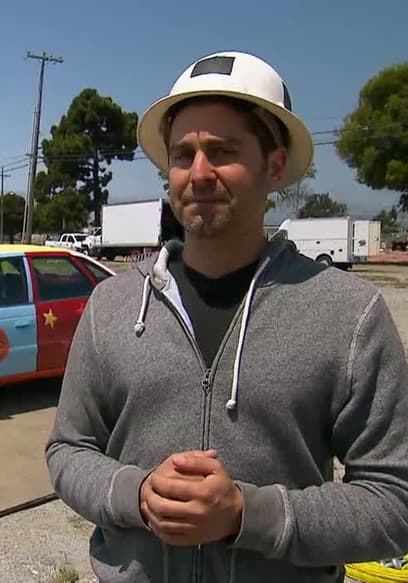 Watch MythBusters S08:E01 - Trench Torpedo / Party Balloon Pile Up ...