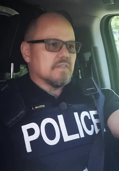 Watch Tribal Police Files S02:E03 - On the Loose - Free TV Shows | Tubi