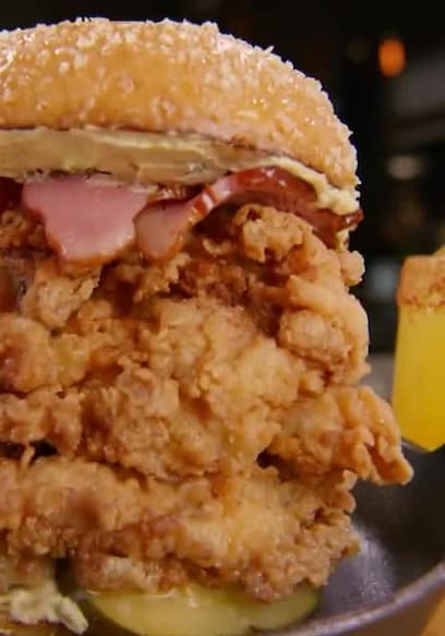 Watch Food Paradise S08:E02 - T.G.I. Fried - Free TV Shows | Tubi